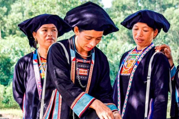 Hmong in Vietnam: A Traveler's guide